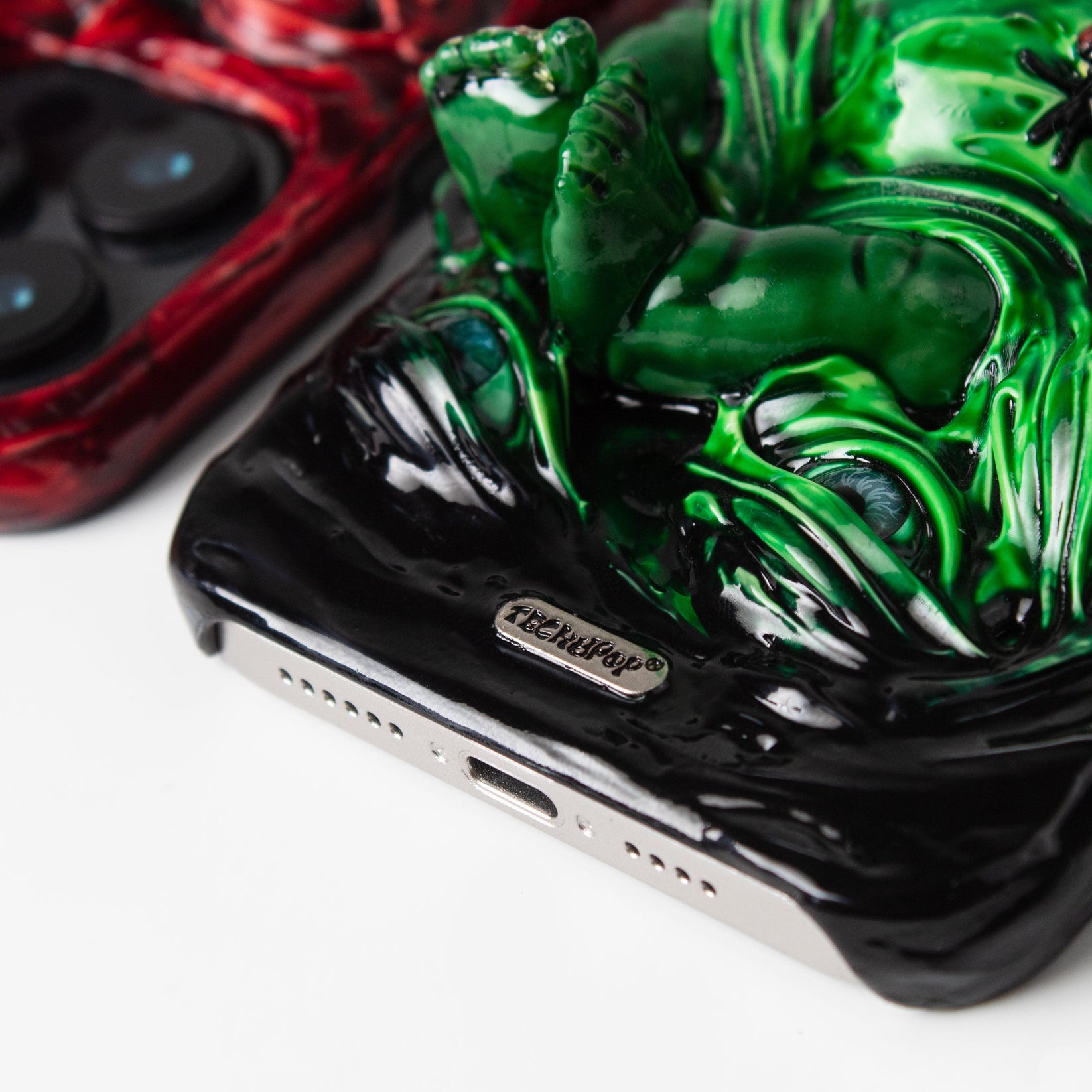 ‘The Unborn’ Eyeball Handmade iPhone Case – Techypop.com